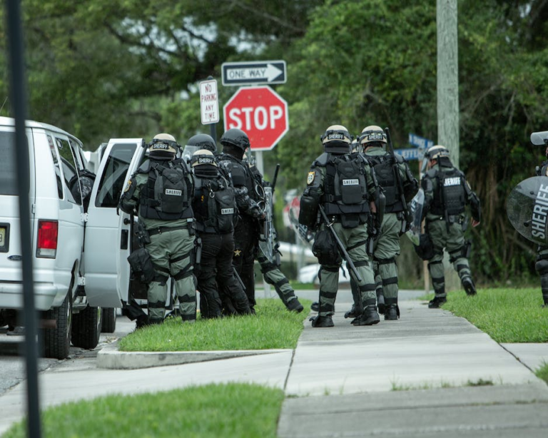 20 Pros and Cons of a Centralized Police Force | Luxwisp